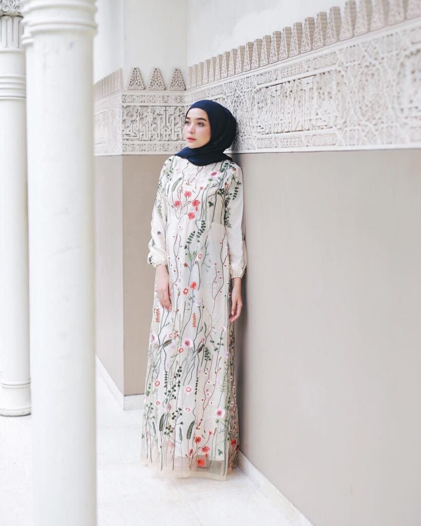 √ 30+ Model Baju Gamis Lebaran Modern Terbaru 2020