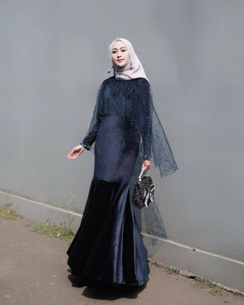 √ 45 Model Gamis Brokat Kombinasi Modern Terbaru 2020