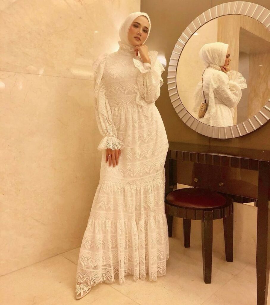 √ 45+ Model Gamis Brokat Kombinasi Modern Terbaru 2020