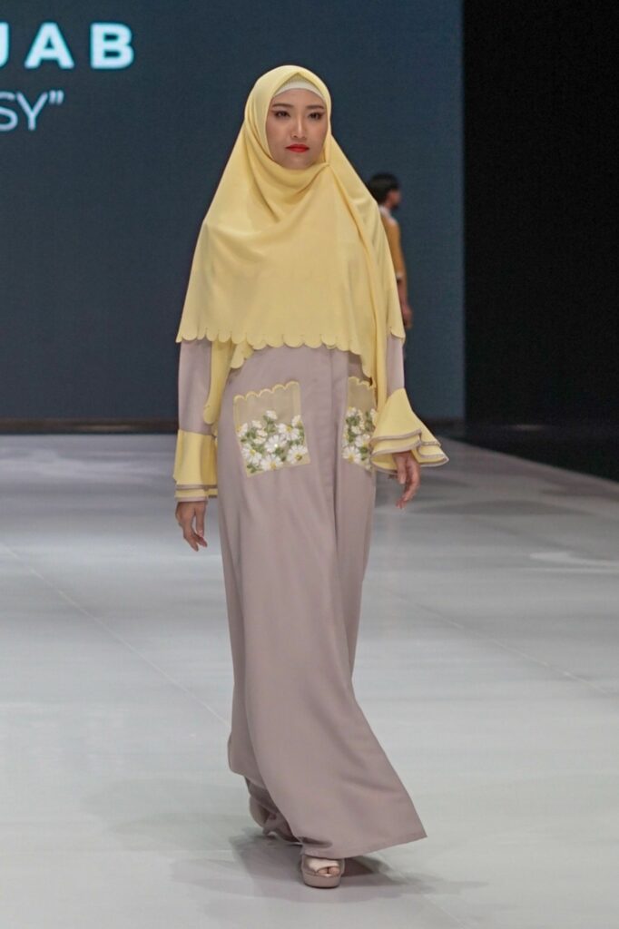 √ 45+ Model Gamis Syar'i Remaja Modern Terbaru 2020