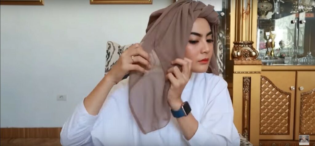 √ 30+ Tutorial Hijab Paris Simple Untuk Kuliah & Sehari-hari