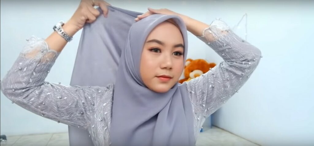 √ 30+ Tutorial Hijab Paris Simple Untuk Kuliah & Sehari-hari