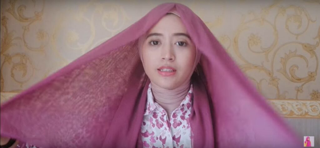 √ 30+ Tutorial Hijab Paris Simple Untuk Kuliah & Sehari-hari