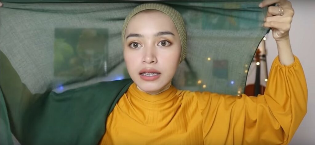 √ 30+ Tutorial Hijab Segitiga Simple & Modis Untuk Sehari-hari