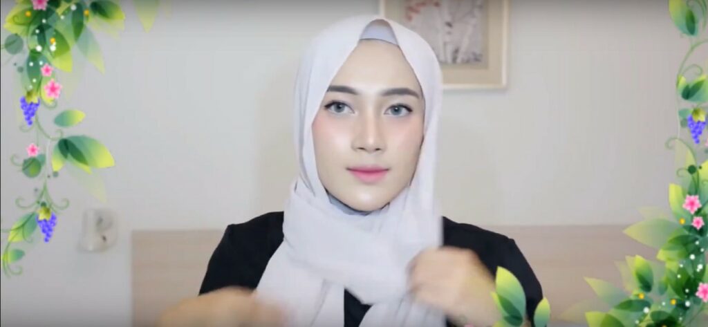 √ 45+ Tutorial Hijab Wisuda Simple, Pashimana, Segiempat Modern