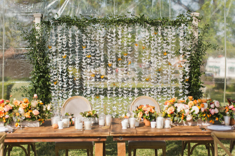 √ 30+ DIY Dekorasi Photo Booth Wedding Unik & Instagramable