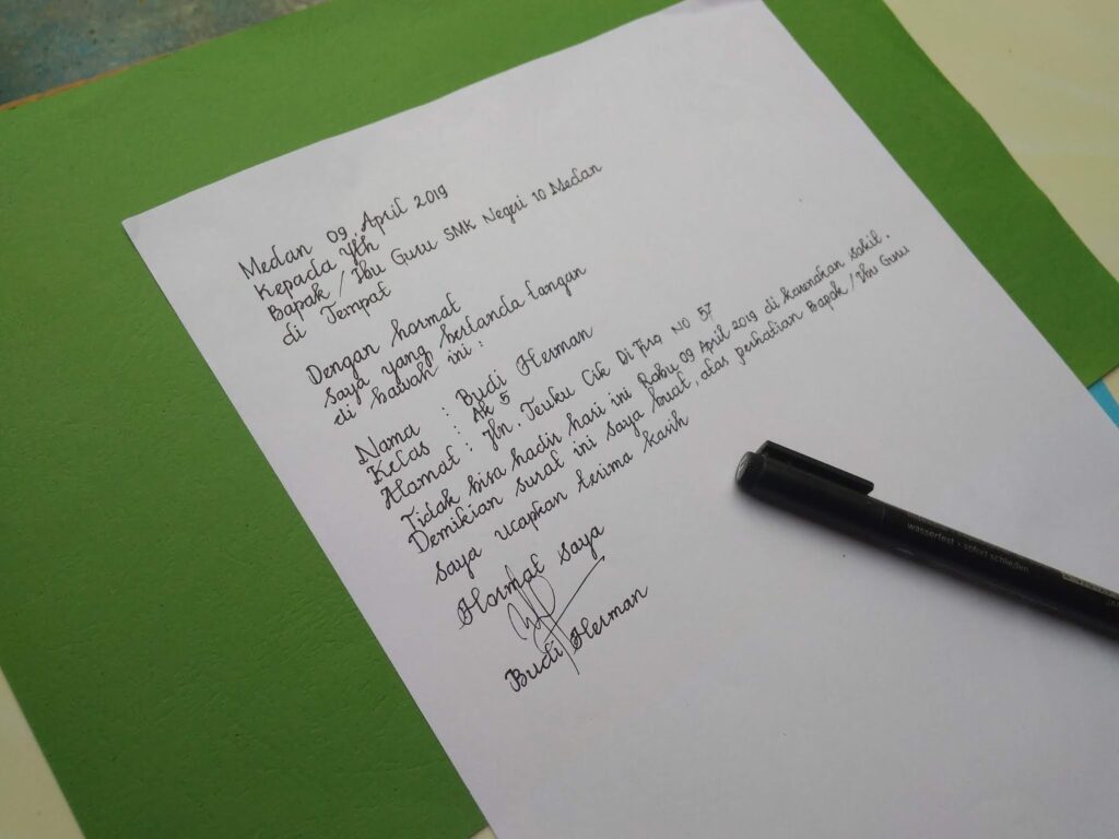 10+ Contoh Surat Lamaran Kerja Tulis Tangan yang Baik dan Benar