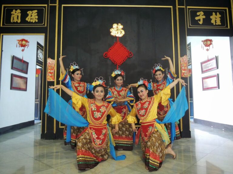 √ Tari Zapin : Tarian Melayu dengan Gerakan yang Penuh Makna